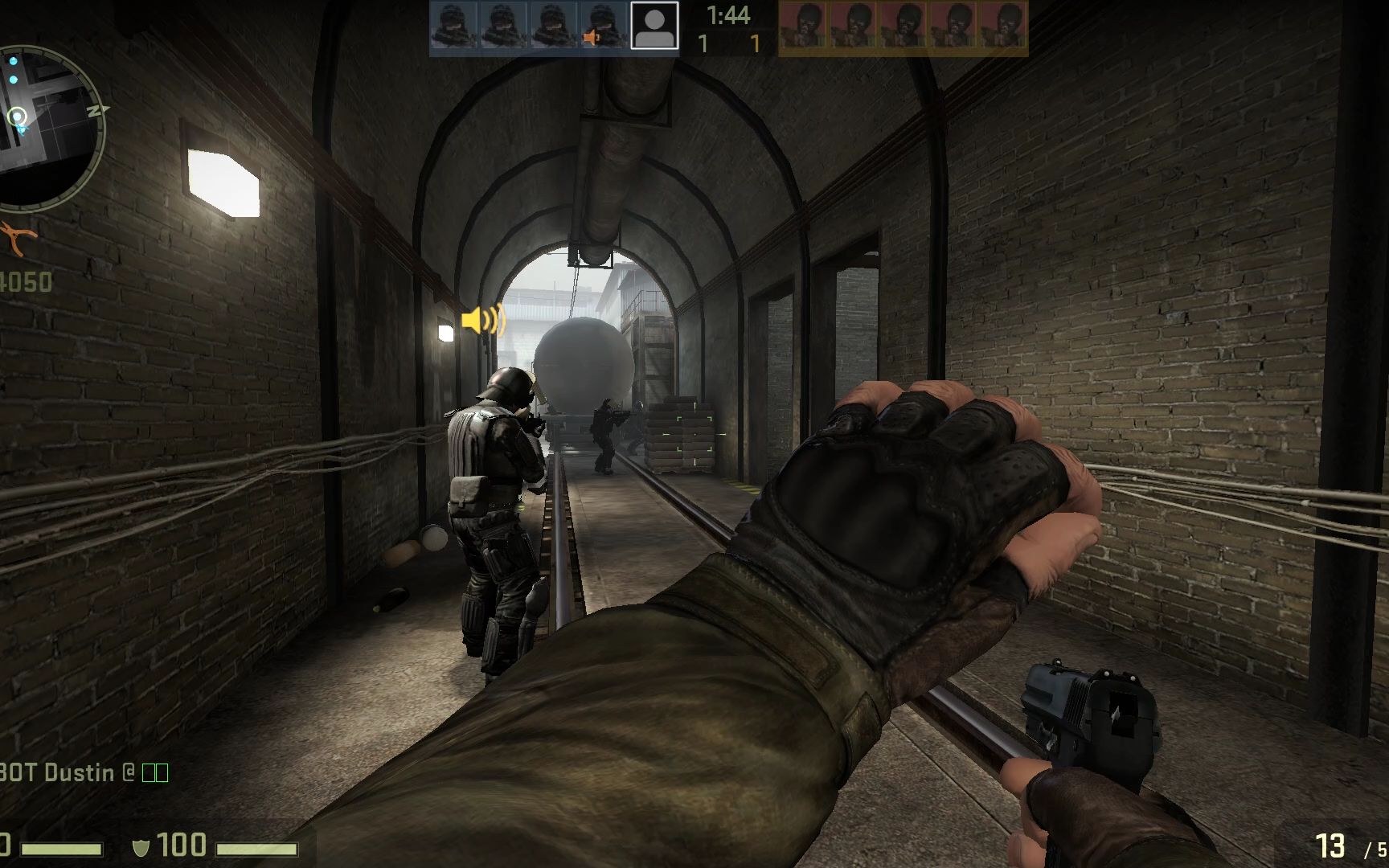 [CS: GO PAX 2011] 一个奇怪的早期CS: GO版本_CSGO