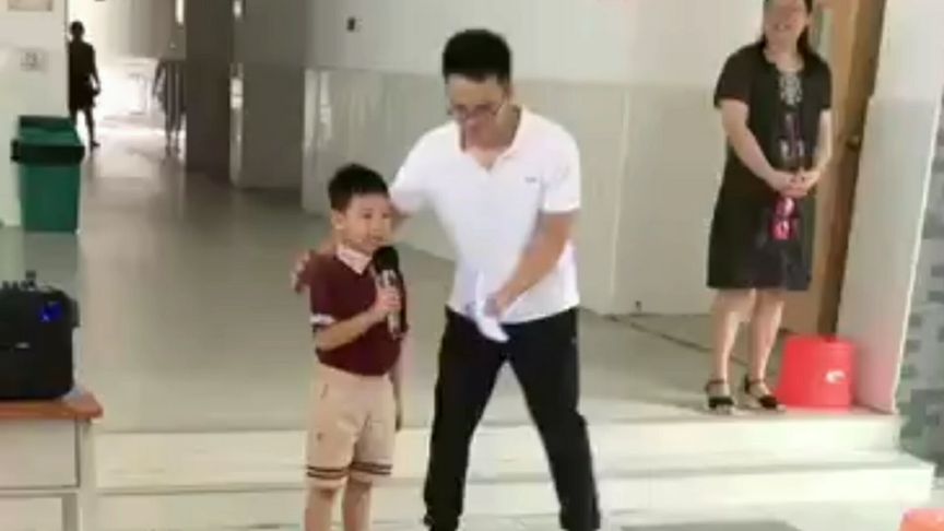 一年级新生小朋友的发言非常棒,感谢老师和家长栽培出这么好的苗