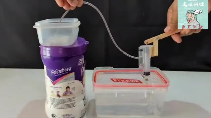 如何用注射器制作压水井
