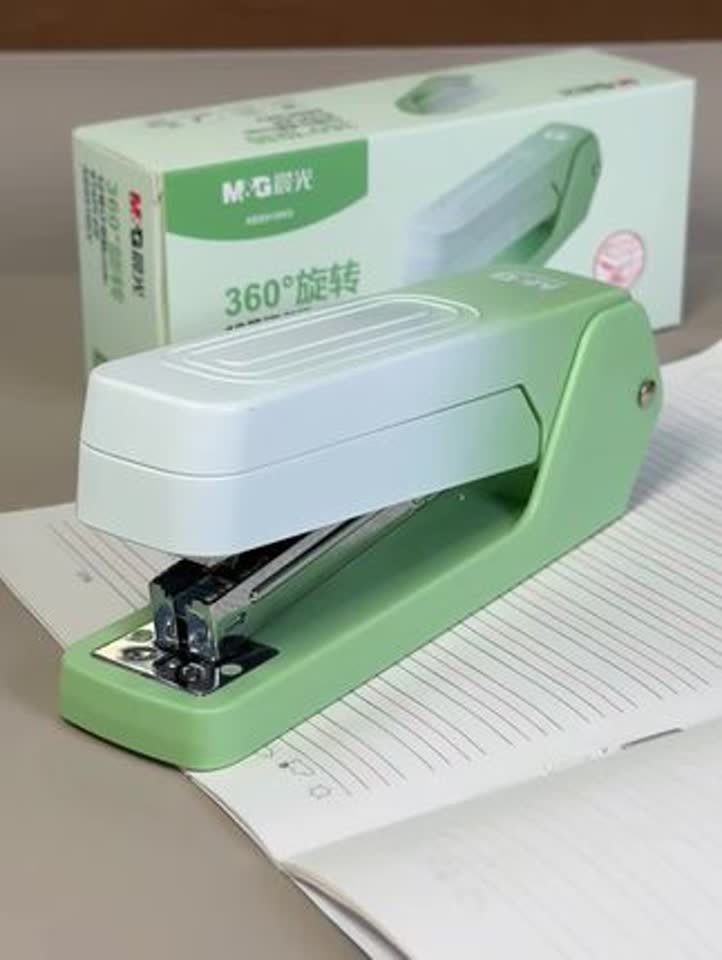 可以旋转的订书机用着贼方便,像孩子的书本掉中缝轻松搞定,晨光大...
