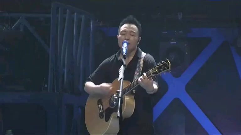 许巍《曾经的你》Live前奏响起,心潮澎湃!