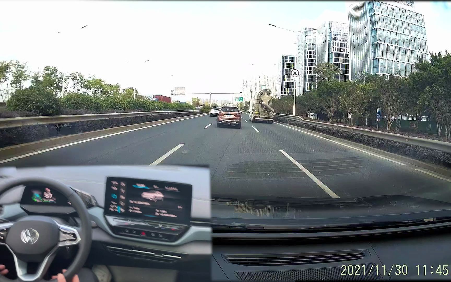 上汽大众id4x 福州三环L2辅助驾驶测试