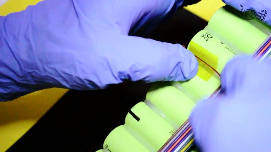 组装48V14.5AH电动车锂电池