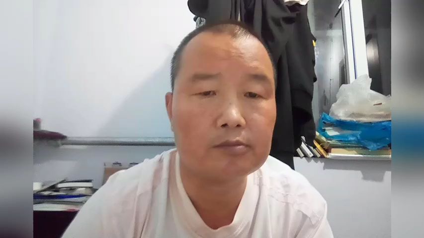 收到今日头条寄来的同城达人工作服,吐槽一下头条号的本地达人
