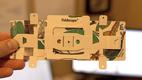 一张纸片就能做出一台显微镜?在家就能自己制作