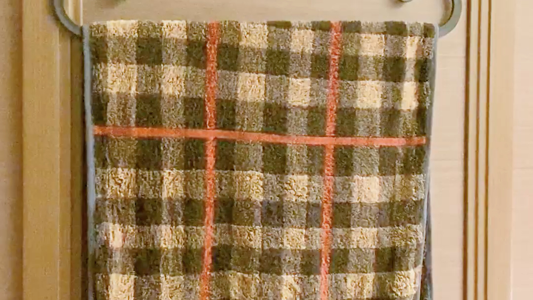 脸上总长痘?可能是毛巾清洗不干净!正确洗毛巾的方法,赶紧学起来!