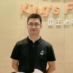 国王的朋友-鹏校长 