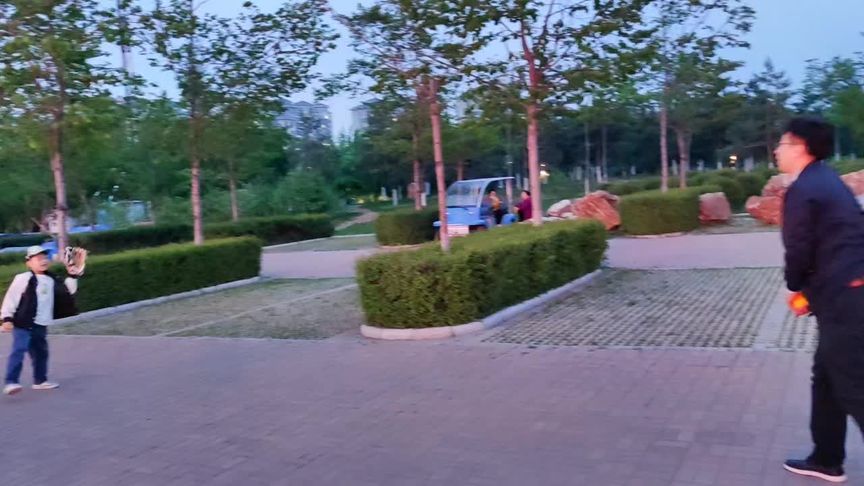 小小运动员已上线#寻找最in手套侠 #棒厽球