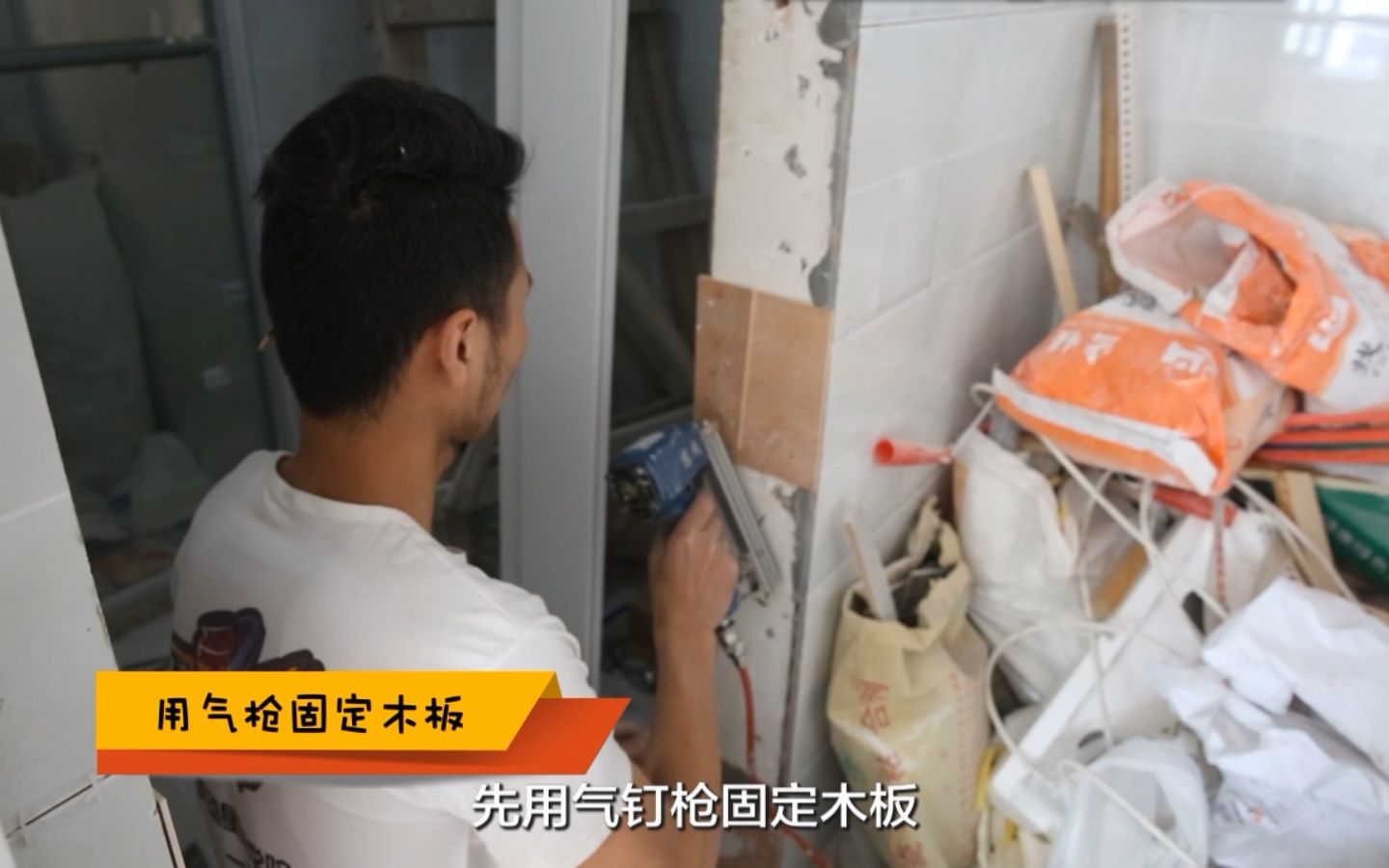木门安装全过程解析,看完自己都能装!最后师傅还说了3条经验!