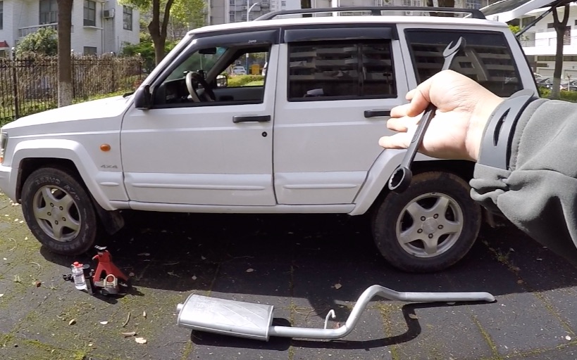 【撸车师兄】自己更换排气管!买菜车轻松拥有跑车声浪!