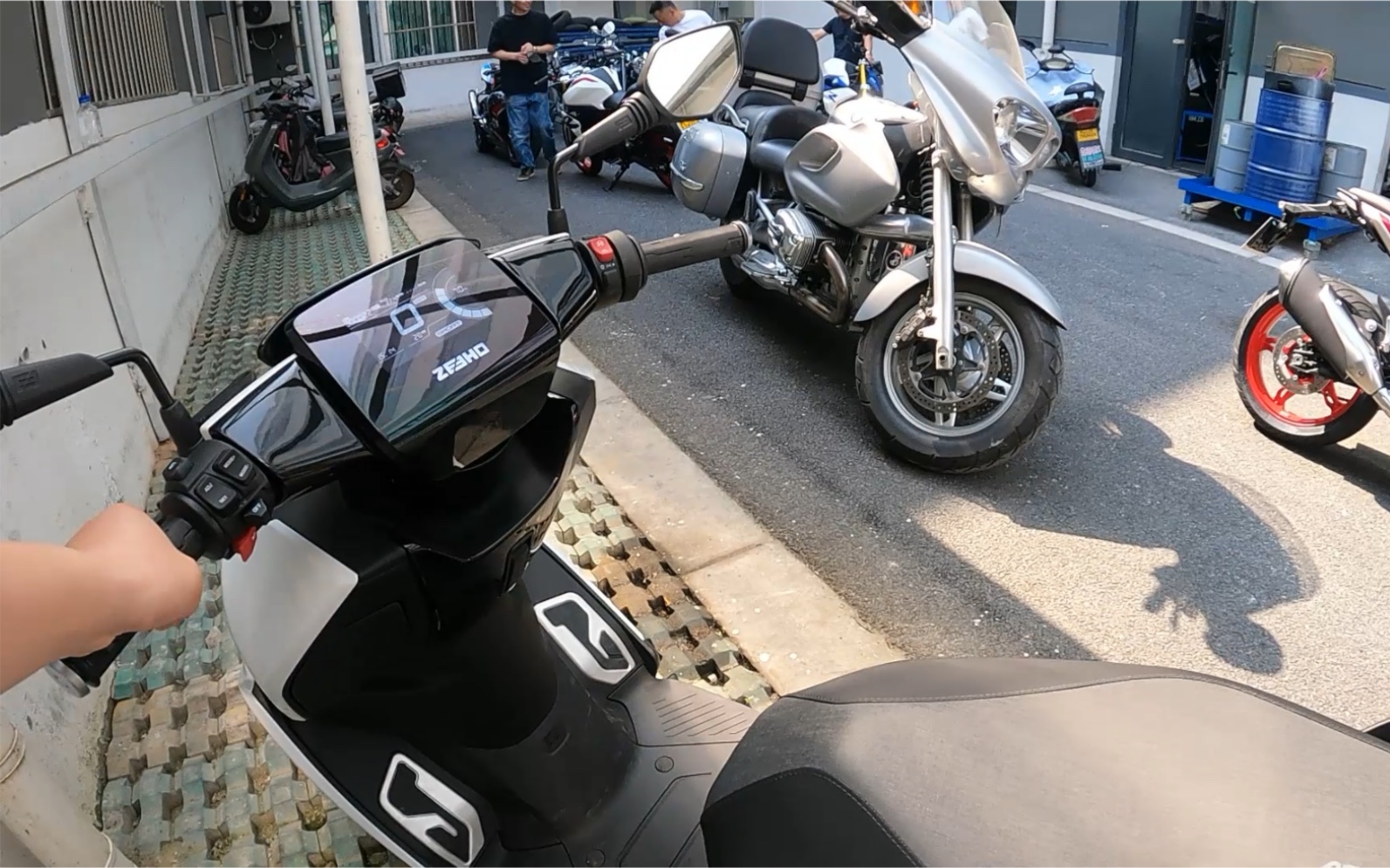 终于骑到真的极核AE8了