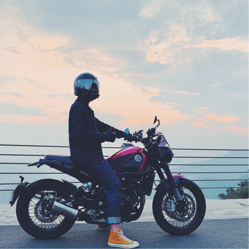 雷蒙德拉 