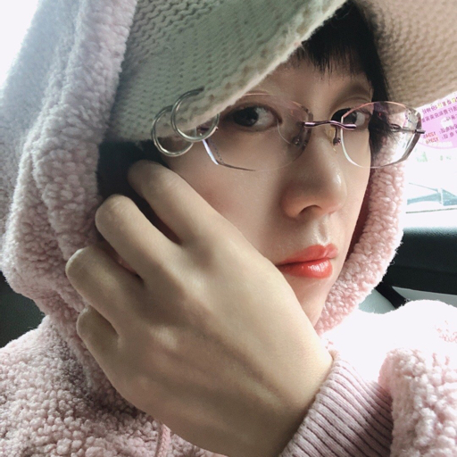 美肤小能手小樊 
