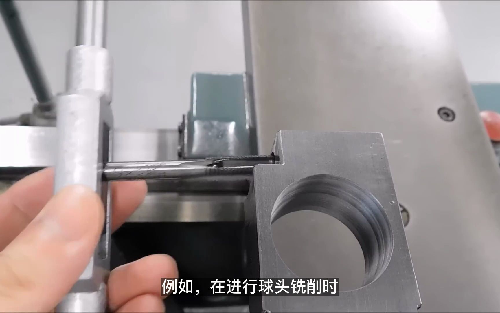 上班天天都听到关于车床的刀补,那怎么理解数控车床刀具补偿?