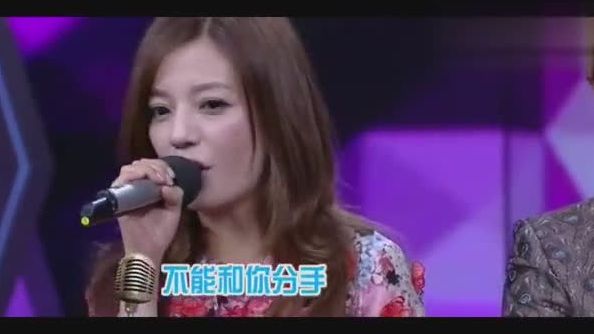 赵薇现场唱《还珠格格》主题曲,当年那么火的歌有谁还会唱?