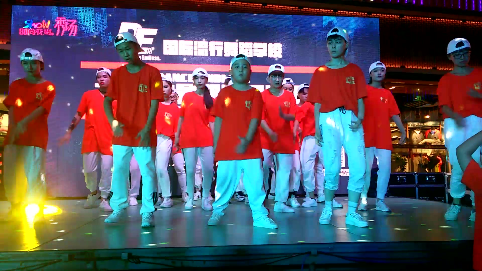 DE国际流行舞蹈学校2017暑假汇演