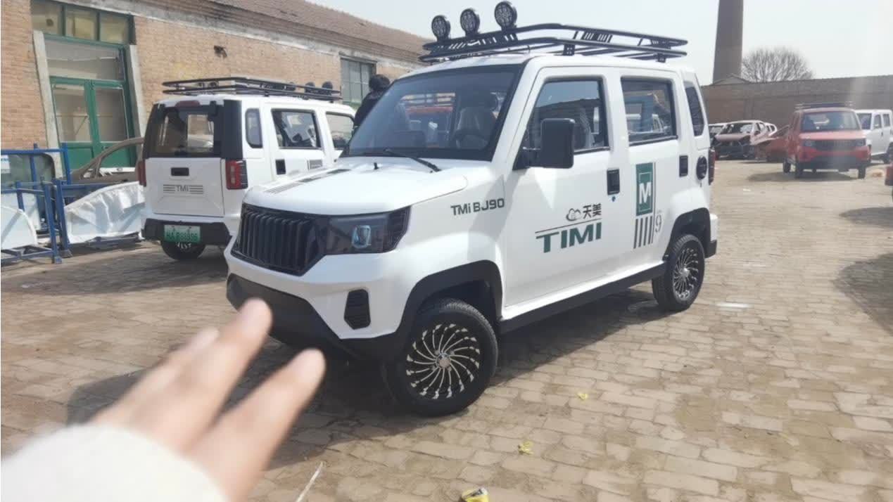 花了1万多新买的电动四轮车,看看这车性能配置怎么样