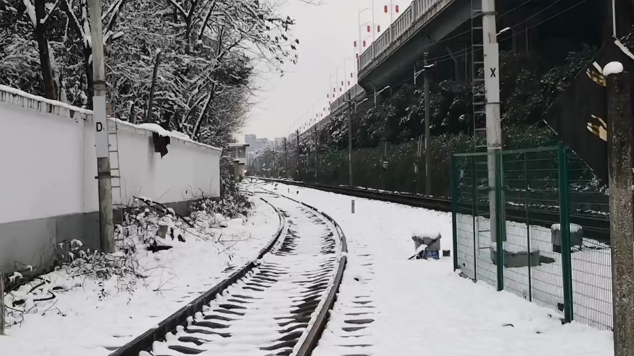 【多重风笛声】上局宁东段DF11-0154牵引客车K162通过土城头道口