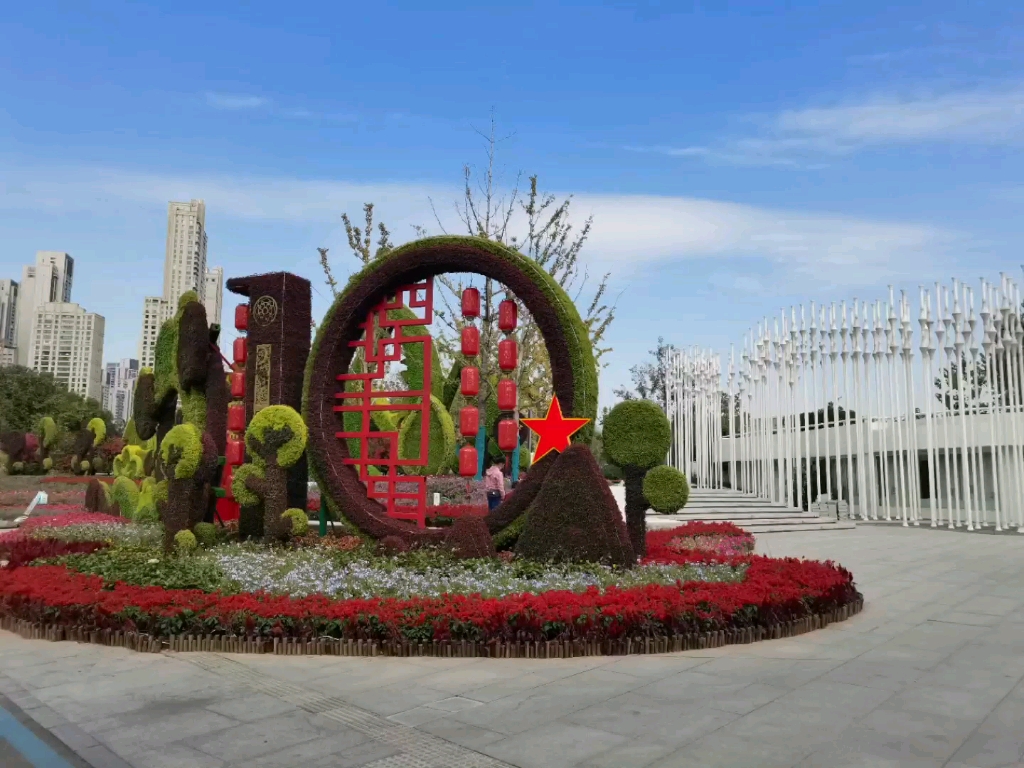 简述社会个案工作者所需要的技巧以及增进社会工作技巧的方法。