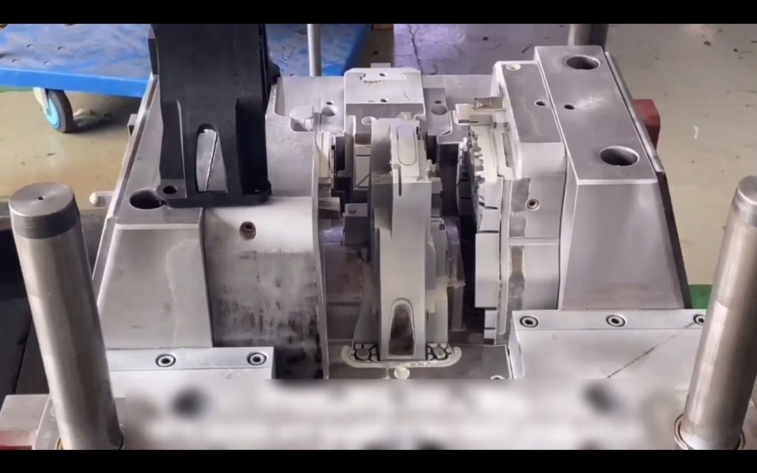 作为一种加工工艺的#注塑模具加工,在其制作或完成后多少会出现点...