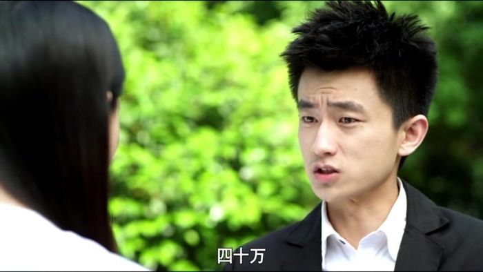 咖啡厅服务员赚的比男朋友还要多,男方逼问钱是怎么来的