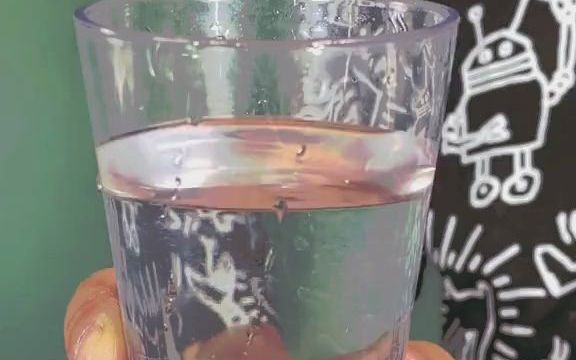 水杯悬浮
