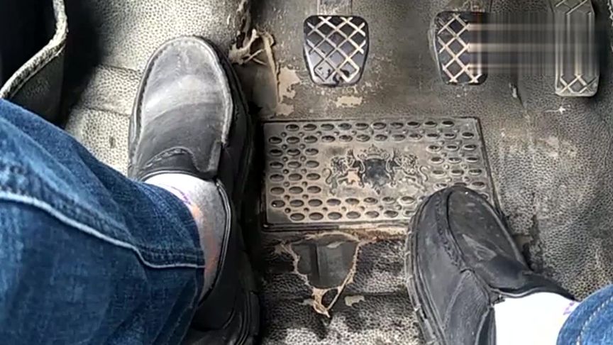 刹车，油门，离合器三者如何正确操作，新手一看就懂