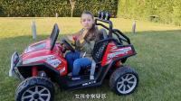 小女孩学习骑自行车,姐姐教导她三个步骤,聪明的她很快就学会了