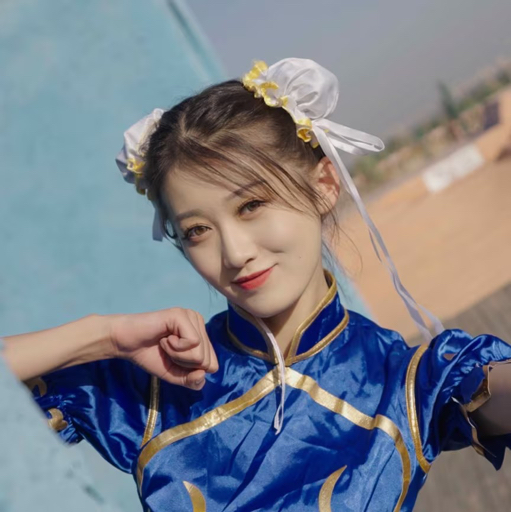 浪里小白璐 