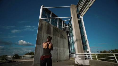 原来大片都是用这素材做的拖放进你的镜头就可以ae