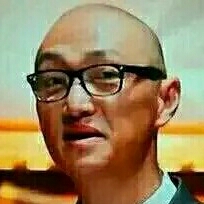 发出桀桀桀的笑声 