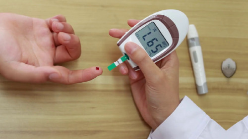 血糖测试大对决:传统方法竟被它轻松超越!