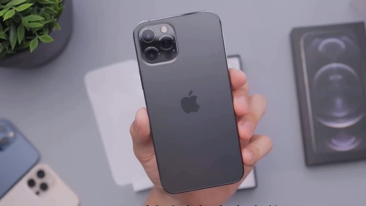 .苹果出BUG了?iPhone Xs Max突然开放系统.