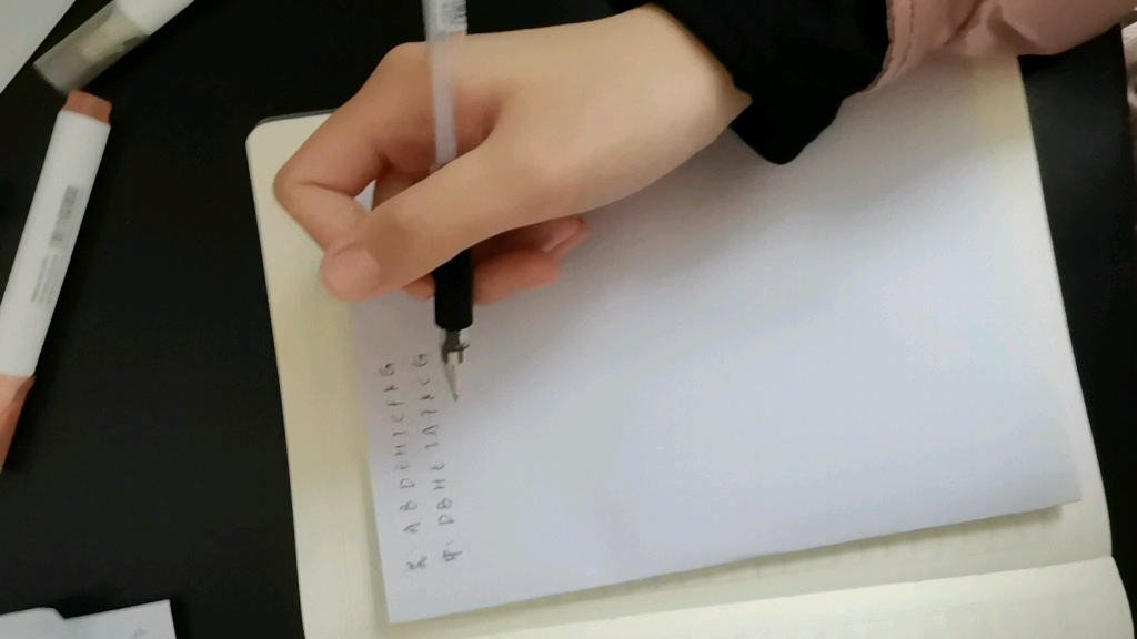 给出先序和中序遍历序列,画二叉树