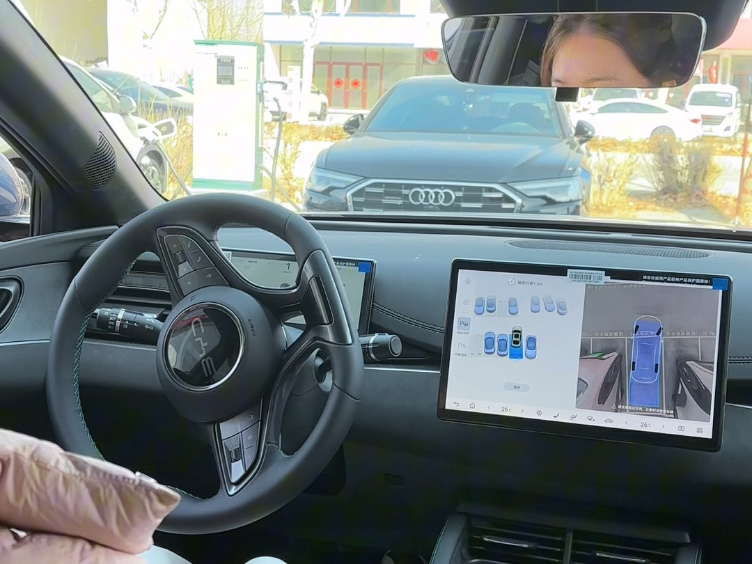 比亚迪自动泊车功能教大家如何使用