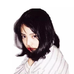 余下清欢吖 