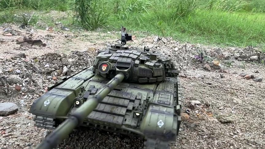 #玩具推荐 #遥控坦克 #坦克300 #T72 #恒龙模型