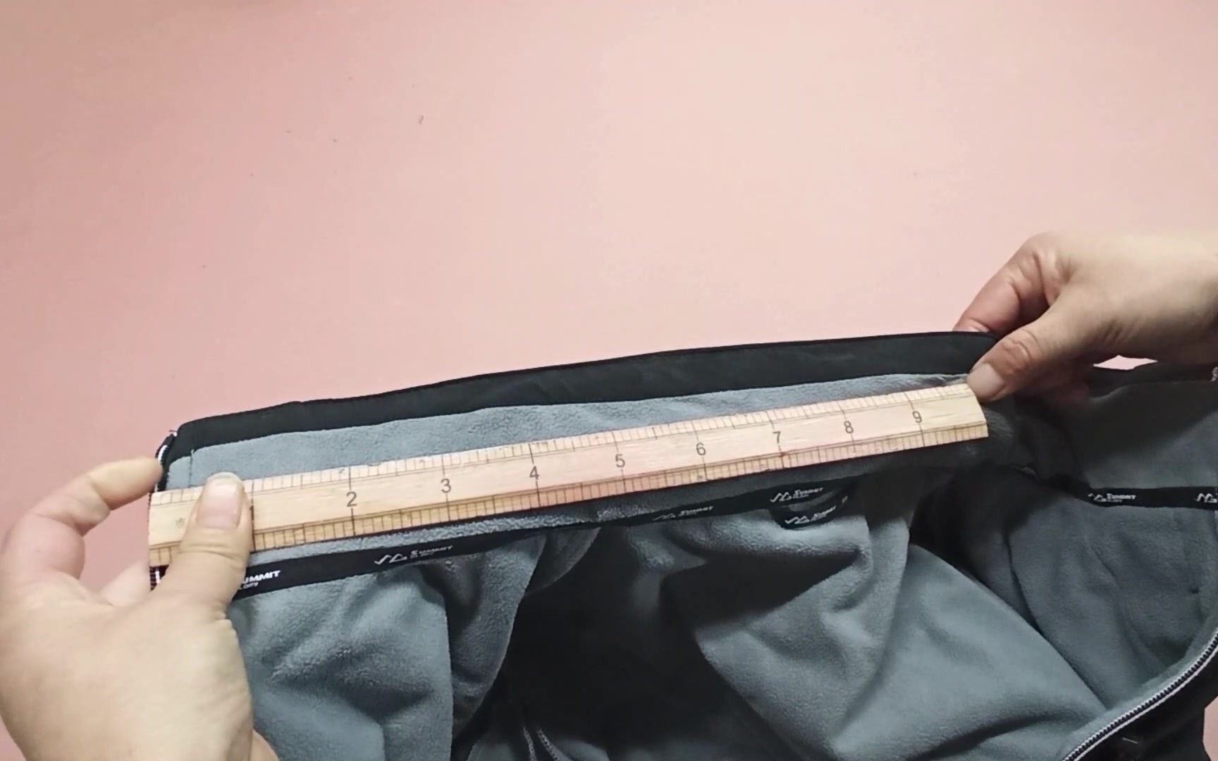 羽绒服领口容易脏?缝个小东西,再也不会领子脏,不用老洗棉衣了