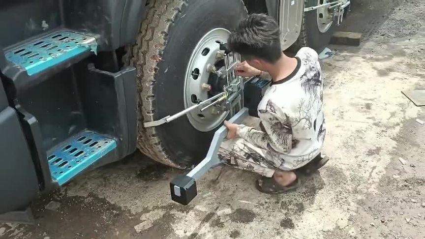 广西南宁 无线蓝牙CCD技术电脑四轮定位仪交付使用