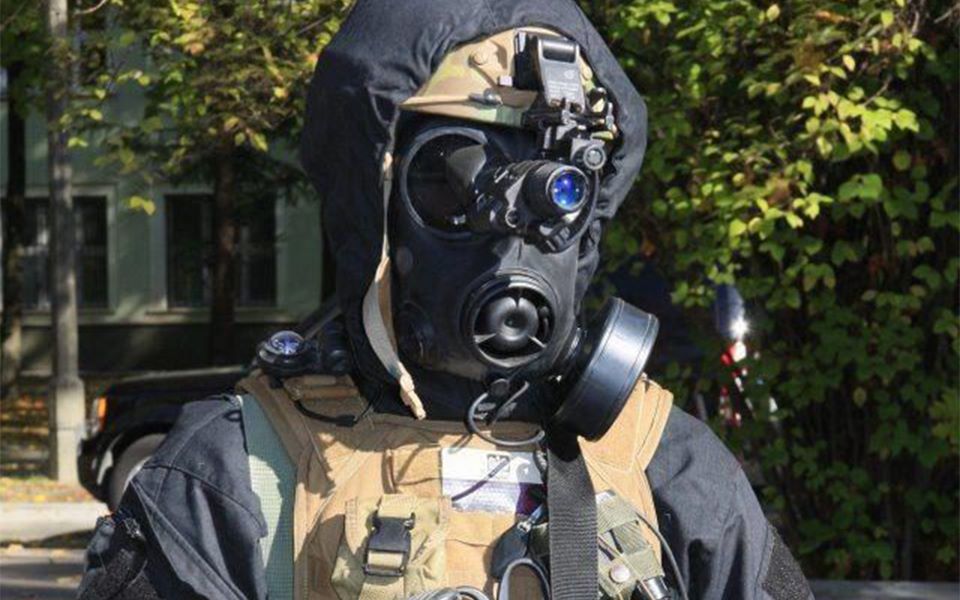 日本特种单位(GHOST),【8个综合战术小组共计80人阻击一人】,一把...