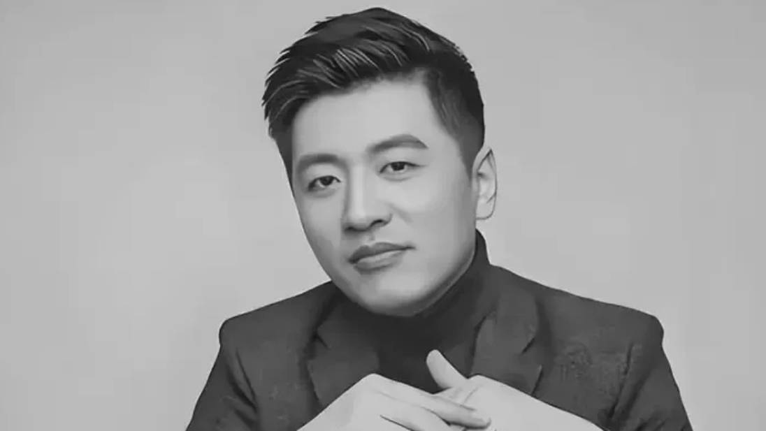 郑州大学校友会:沉痛悼念知名校友张雪峰先生