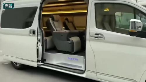 年底清仓!丰田海狮9座商务车惊爆价直降,错过再等一年