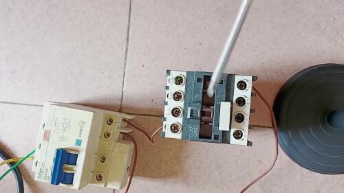 接触器噪音大得吓人?拆开一看,原因竟然这么简单!
