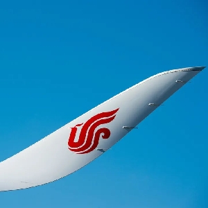 コスモポリタン-亦寰 