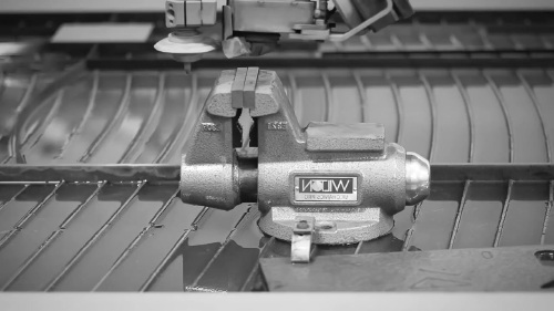 用400MPa水刀理发,结果竟然是小伙你真敢!