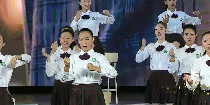 厦门六中合唱团献唱《厦门亲像一首歌》 唱出厦门.