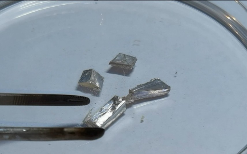 元素周期表高质量金属