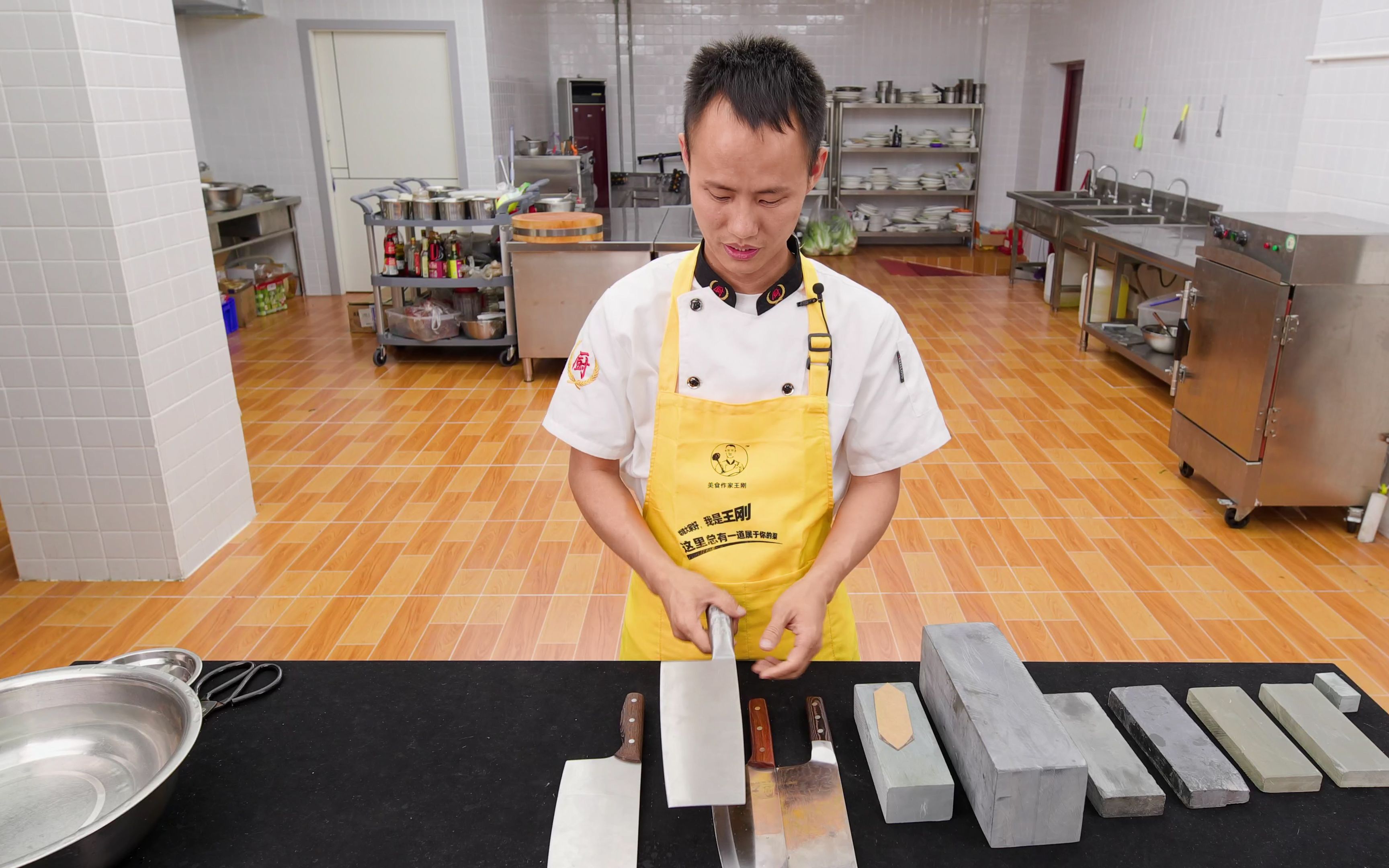 磨刀全过程:开刃、开锋、细磨、利刃