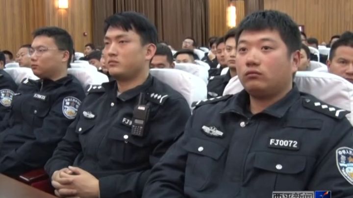 政法系统举办传承红色基因牢记初心使命宣讲暨主题党日活动