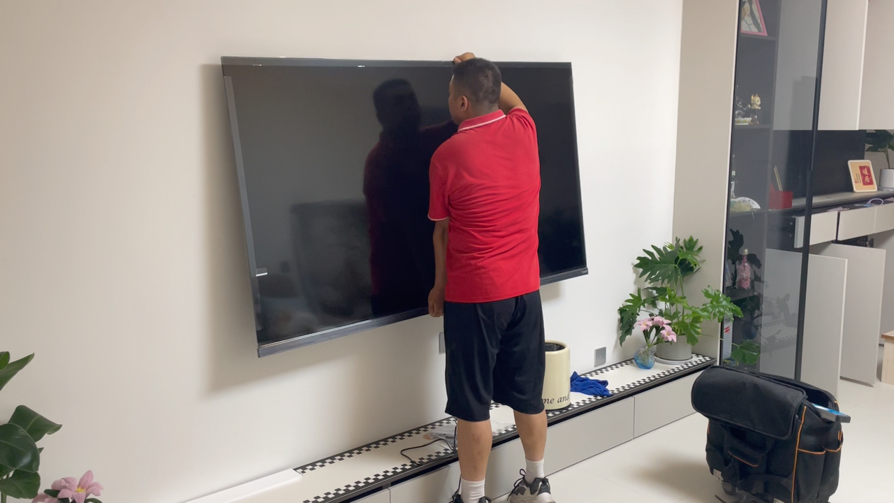 TCL P11H75寸电视安装
